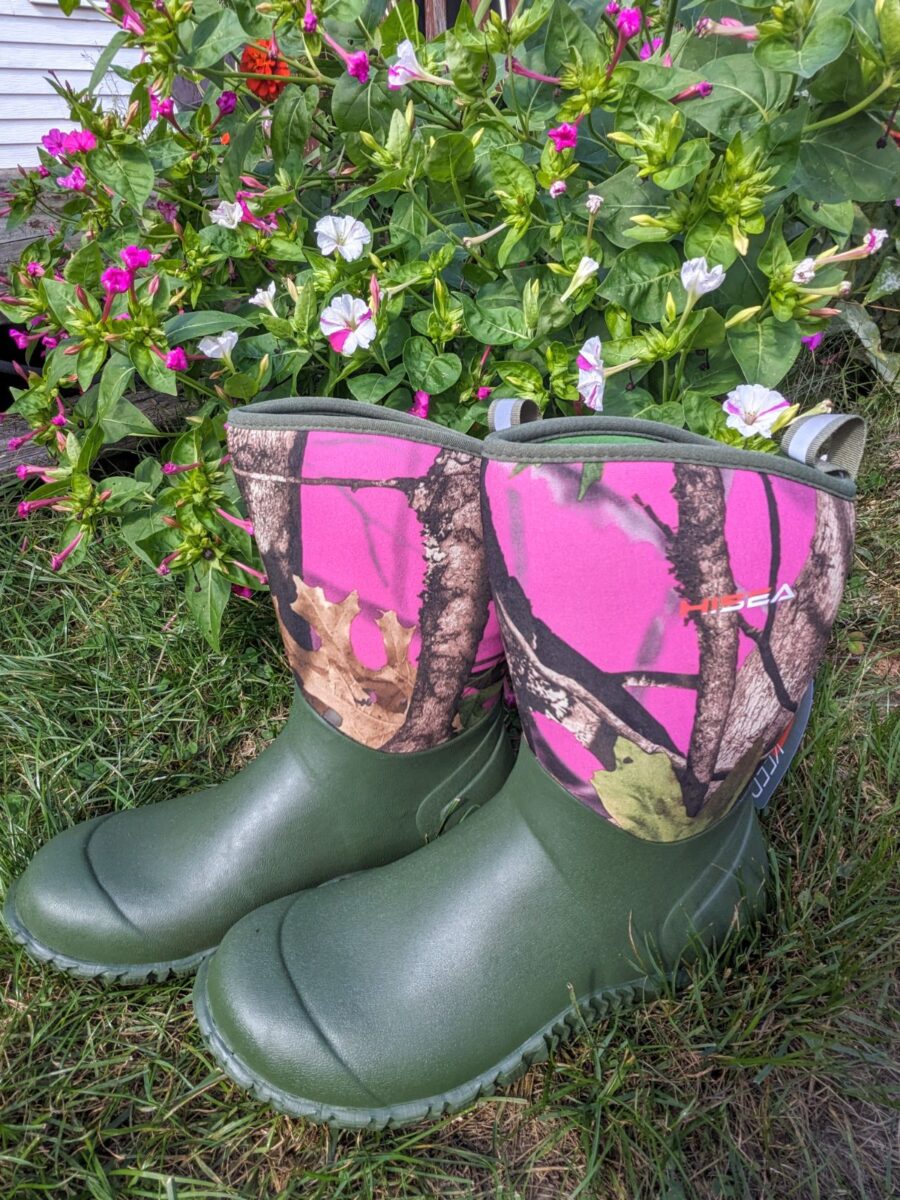 Hisea Women’s Mid-Calf Rubber Garden Boots Review - Bunny's Garden
